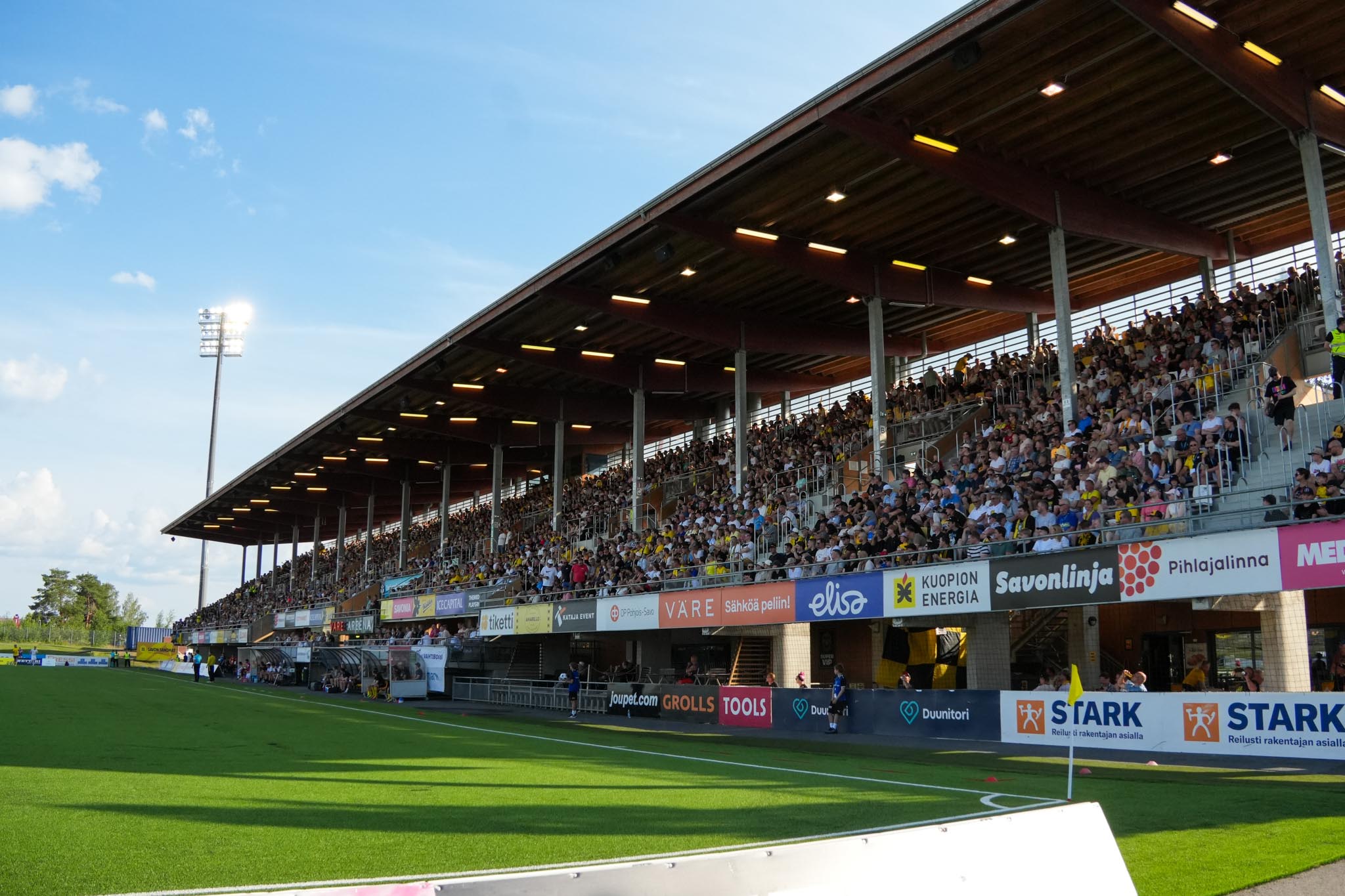 KuPS – HJK: Mestaruustaiston jättipeli Väre Areenalla - KuPS - Kuopion ...